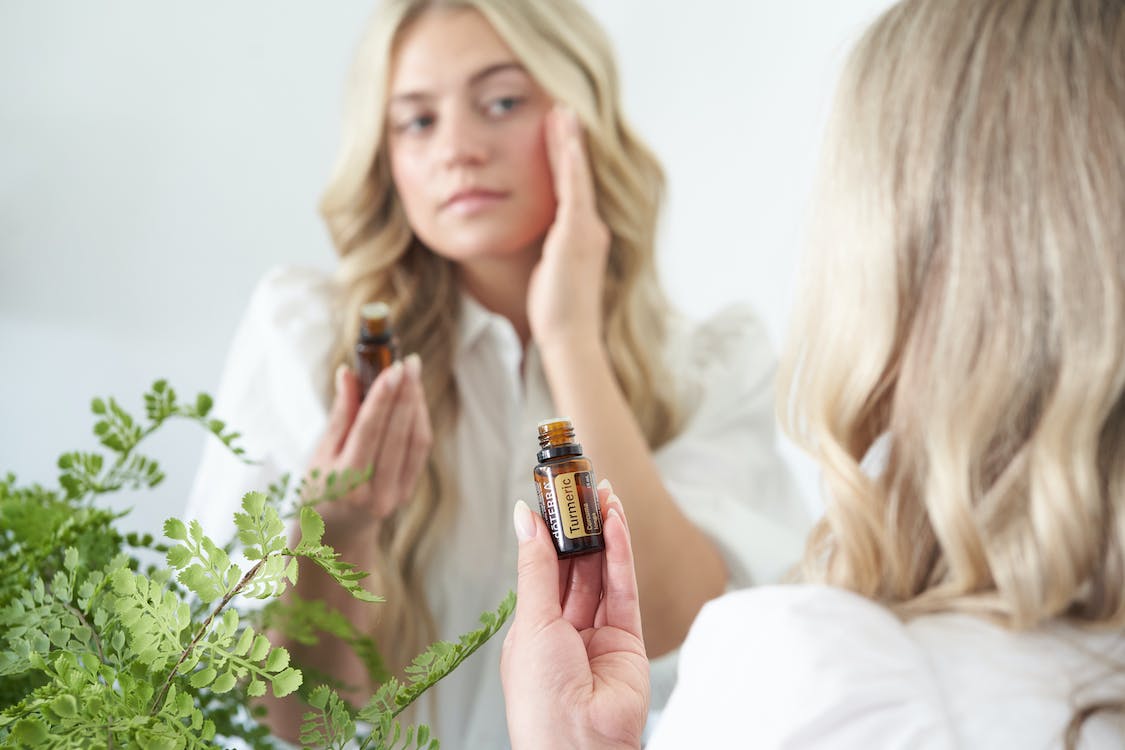 5 Key Ways To Use Essential Oils For Health - The Whys and How's of ...
